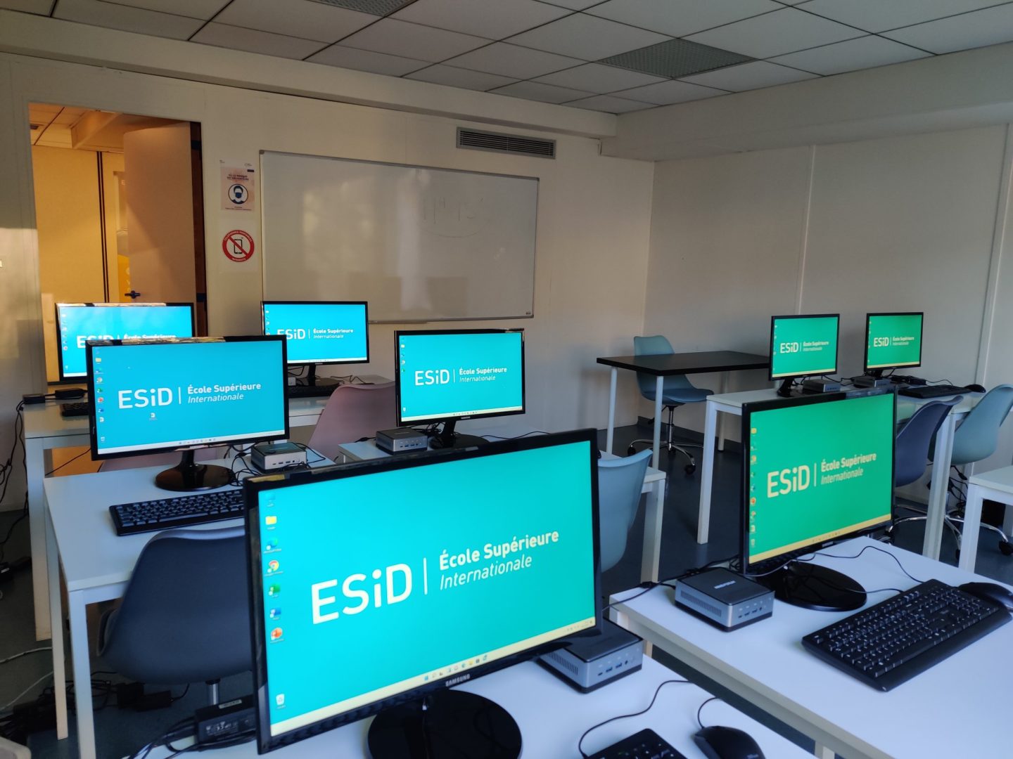 Labo informatique - ESiD I Ecole Supérieure Internationale